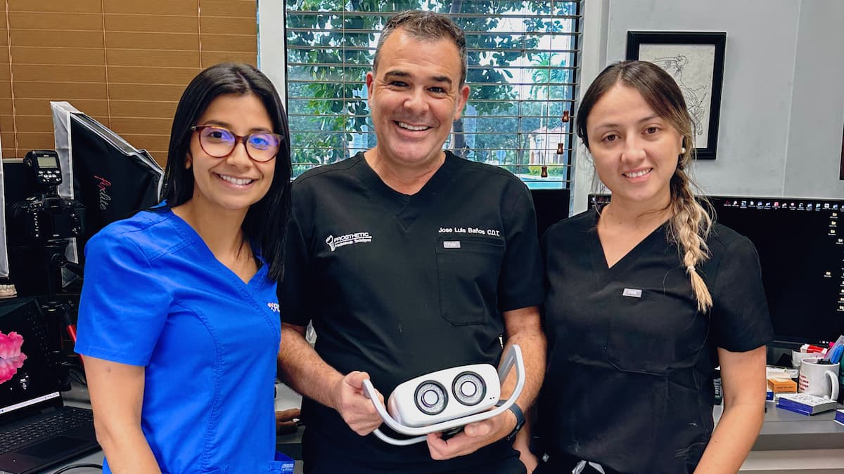PIC pro at Prosthetic by José Luis with José Luis Baños, SA-C, CDT